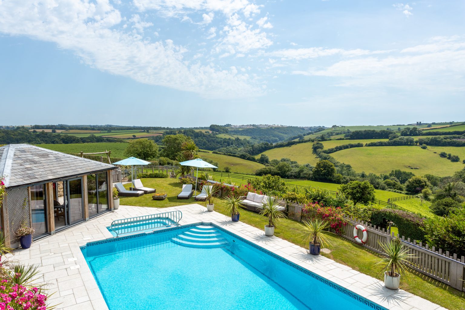 Cornish Farm Holidays - Find the best farm accommodation in Cornwall